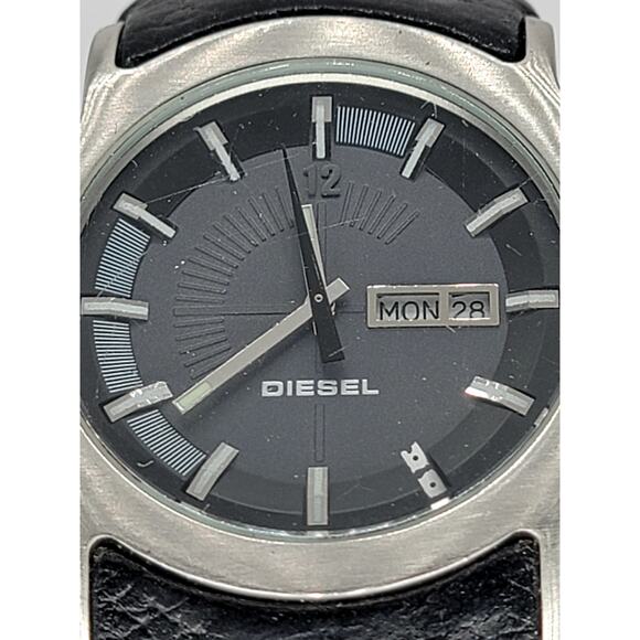 Diesel | Accessories | Vintage Diesel Dz436 Watch A Bold Timepiece For ...
